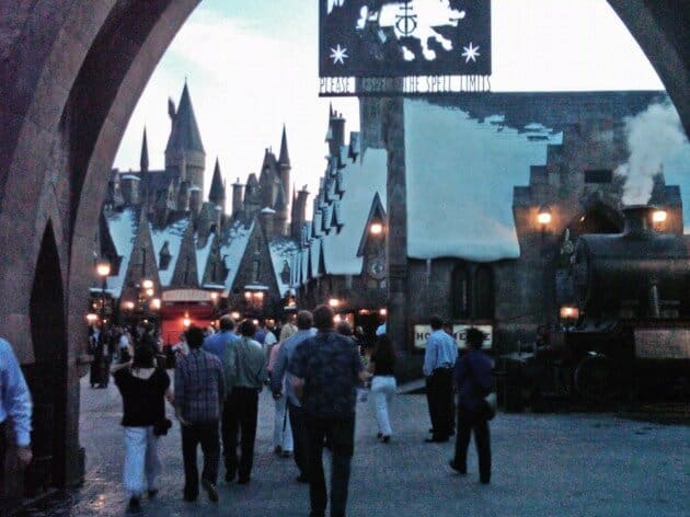 Wizarding World Of Harry Potter Preview Party Produces New Photos And ...