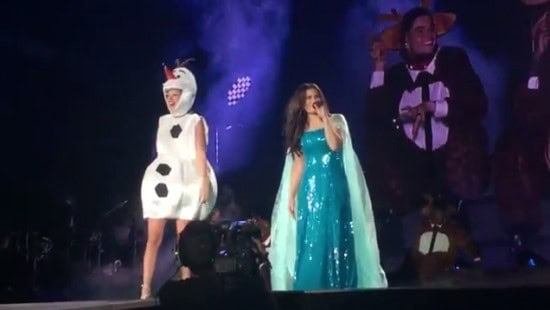 VIDEO: Frozen star Idina Menzel makes surprise appearance at Taylor ...