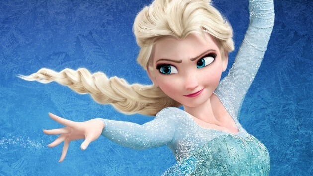 Disney World Cast Member Brings the Magic With "Let It Go" Performance
