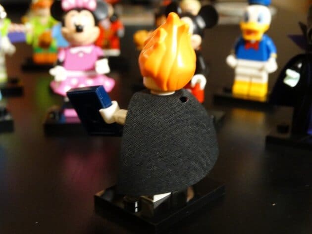 VIDEO: Unboxing a complete set of the new Lego Disney Minifigure series