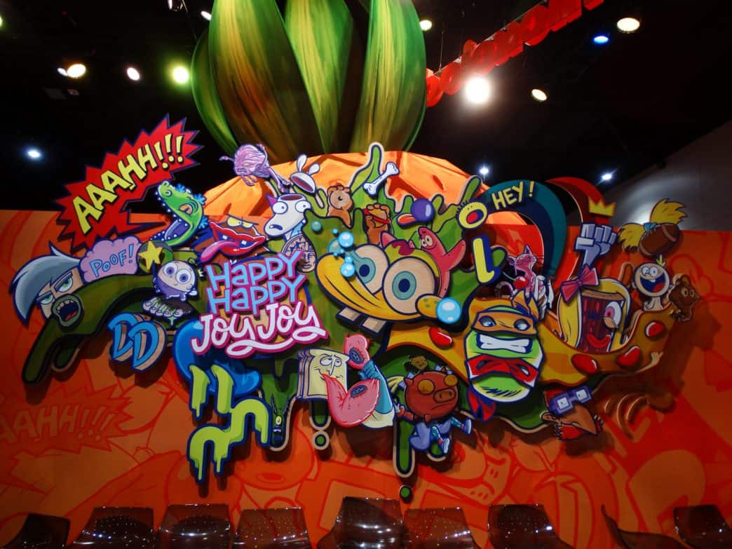 VIDEO - Visit SpongeBob's pineapple under the sea in Nickelodeon booth ...
