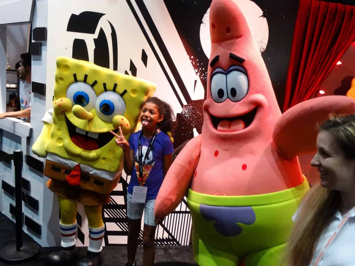 VIDEO - Visit SpongeBob's pineapple under the sea in Nickelodeon booth ...