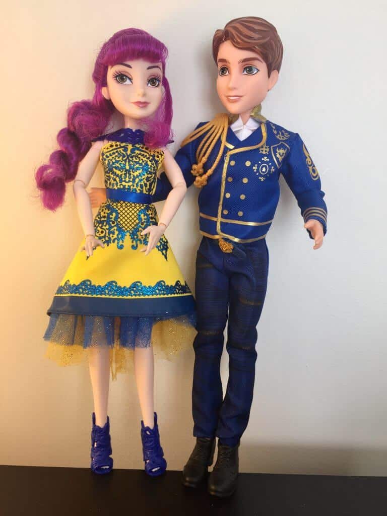 PREVIEW: Disney's "Descendants 2" dolls from Hasbro capture the fashion ...