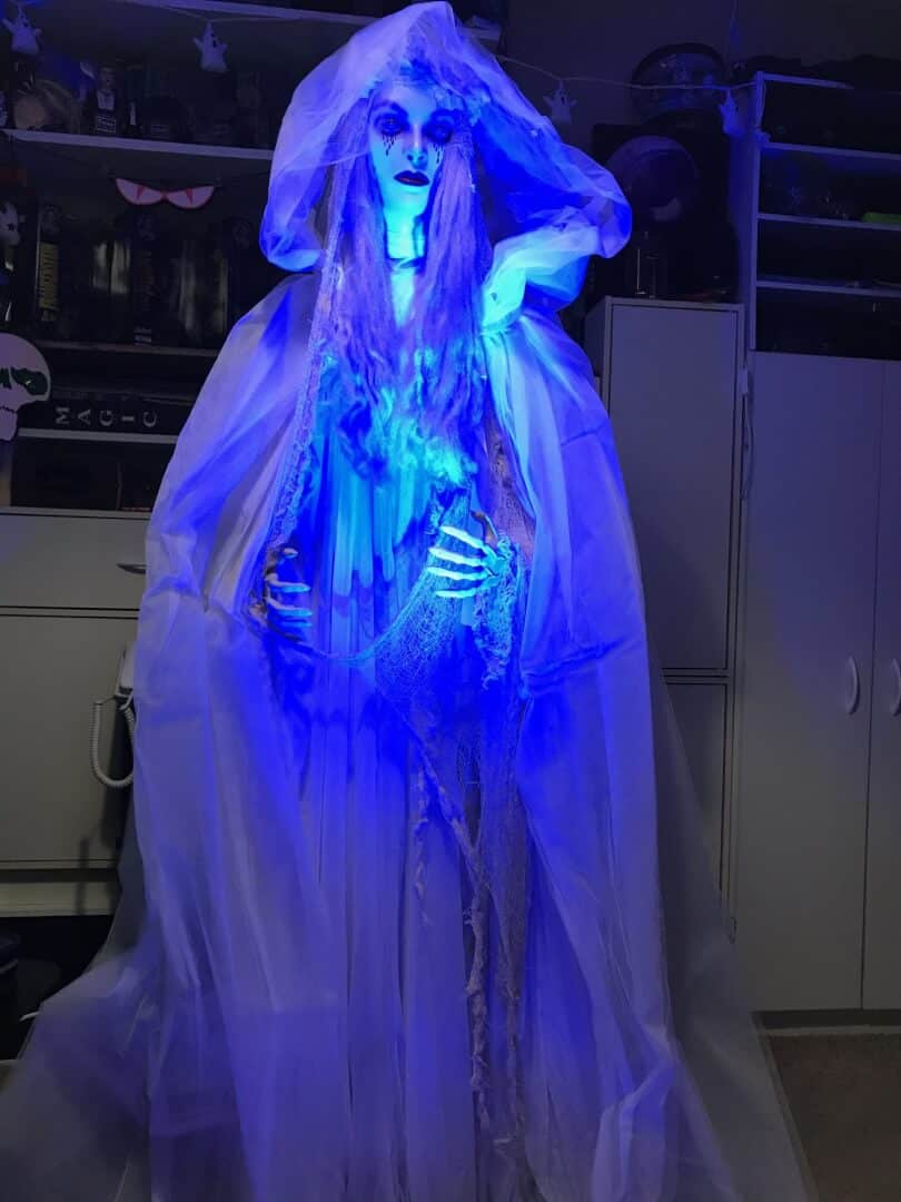 How I Made a Haunted Mansion Inspired, Life-Sized Bride Figure to Haunt ...