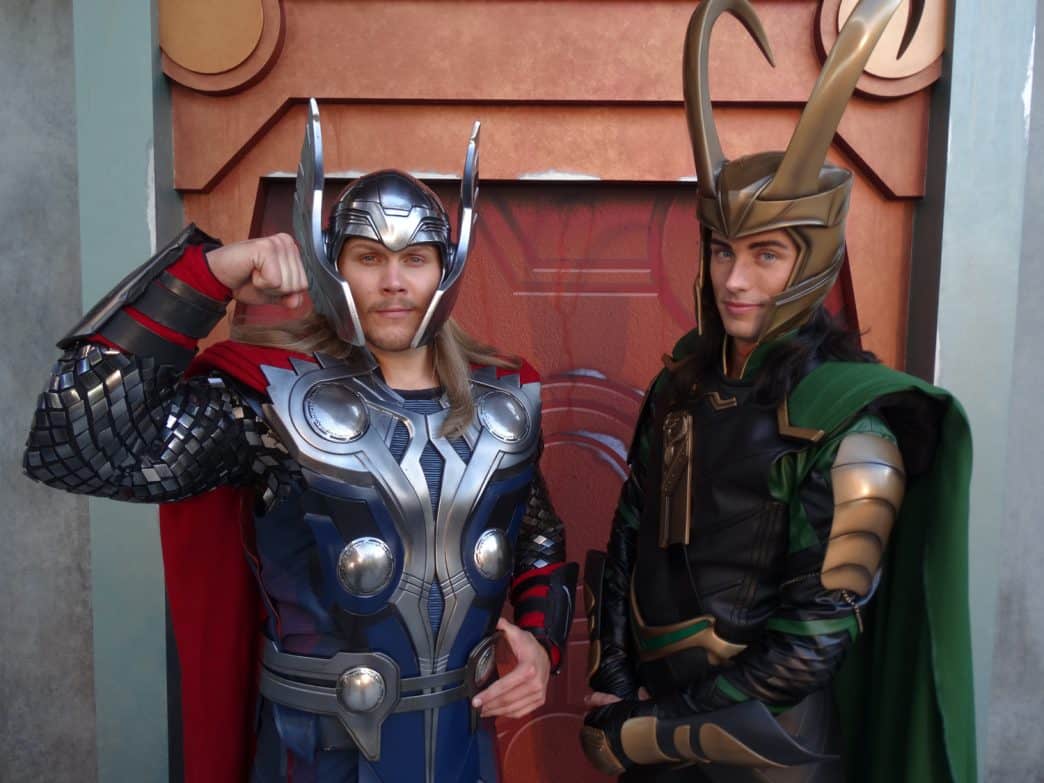 VIDEO - Thor and Loki arrive at Disneyland Resort to meet guests and ...