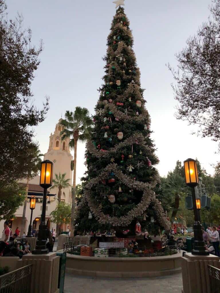 How to see every Disneyland holiday show in one day