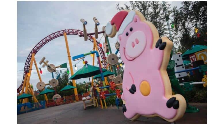 Toy Story Land Guide: The Attractions, Scenery, Live Entertainment, Food