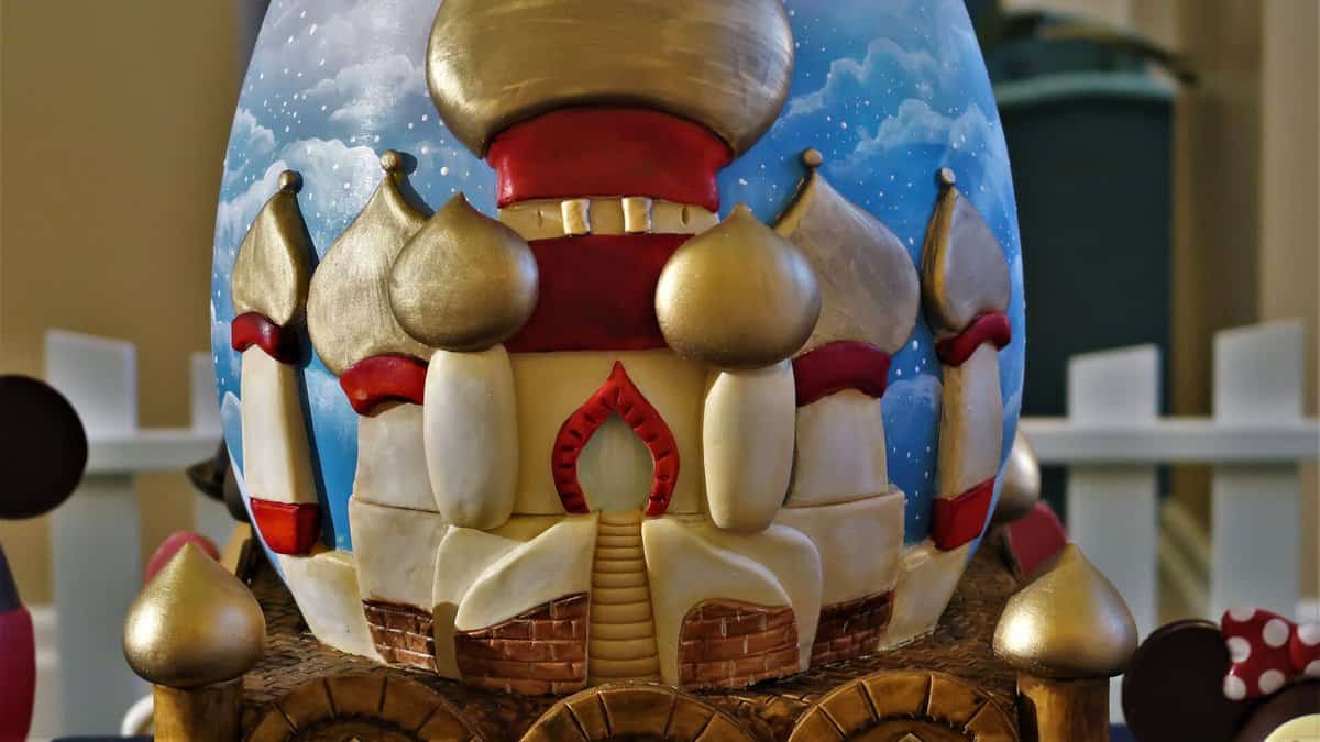 40-Pound Chocolate Eggs? Hunt for Them at These Walt Disney World Resorts