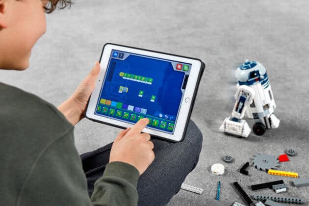 Build & Program Your Own Star Wars Droids With New LEGO Sets