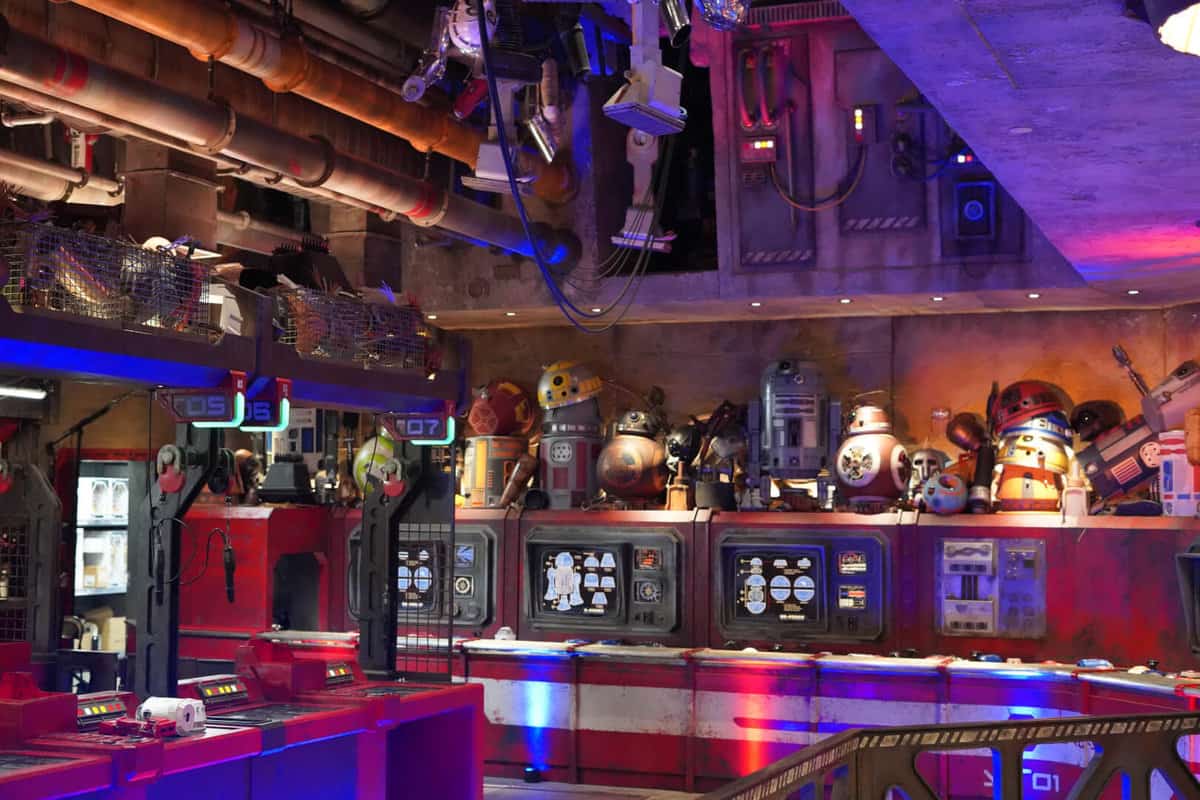 What it's like to build your own droid at Star Wars: Galaxy's Edge