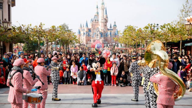 Disney World Tells Some Employees to Stay Home to Avoid Spread of ...