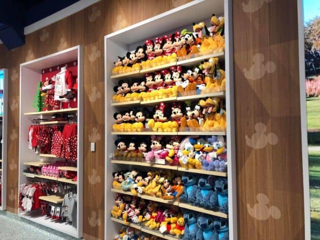 As Disney Stores Continue to Close, Fans Speak Out