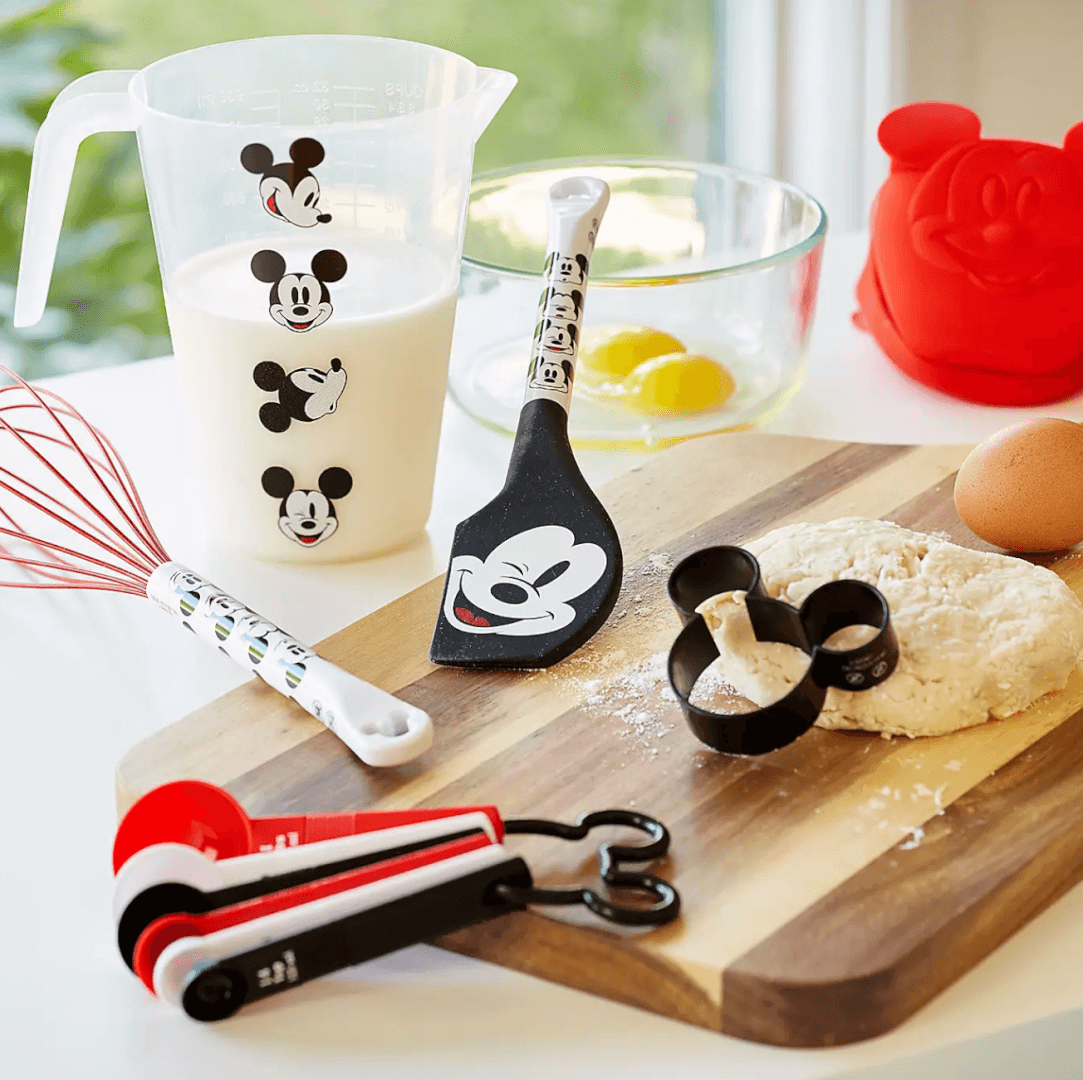 Disney Holiday Gift Guide: Ideas perfect for the foodie in your life