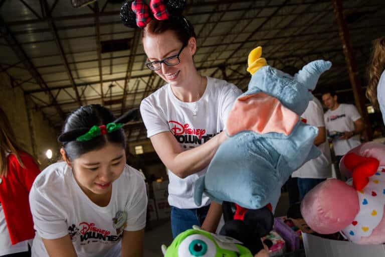 Walt Disney World Cast Members donate 30,000 toys to Toys for Tots