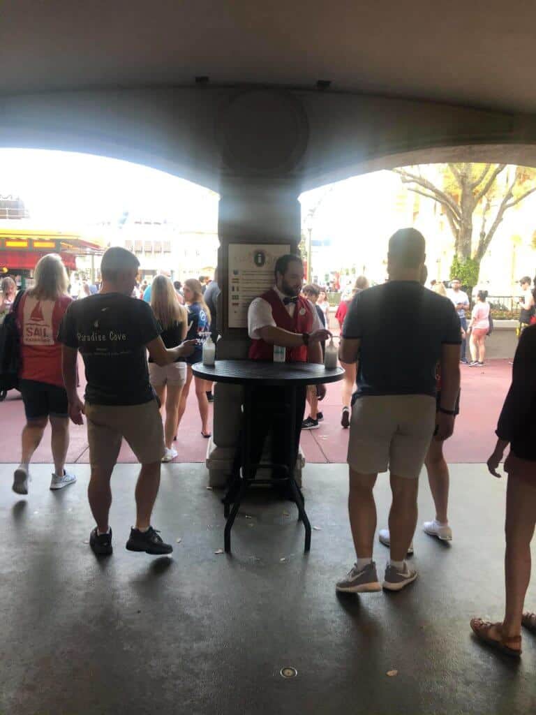 Disney World Limits Use of Fingerprint Scanners as Coronavirus Concern ...