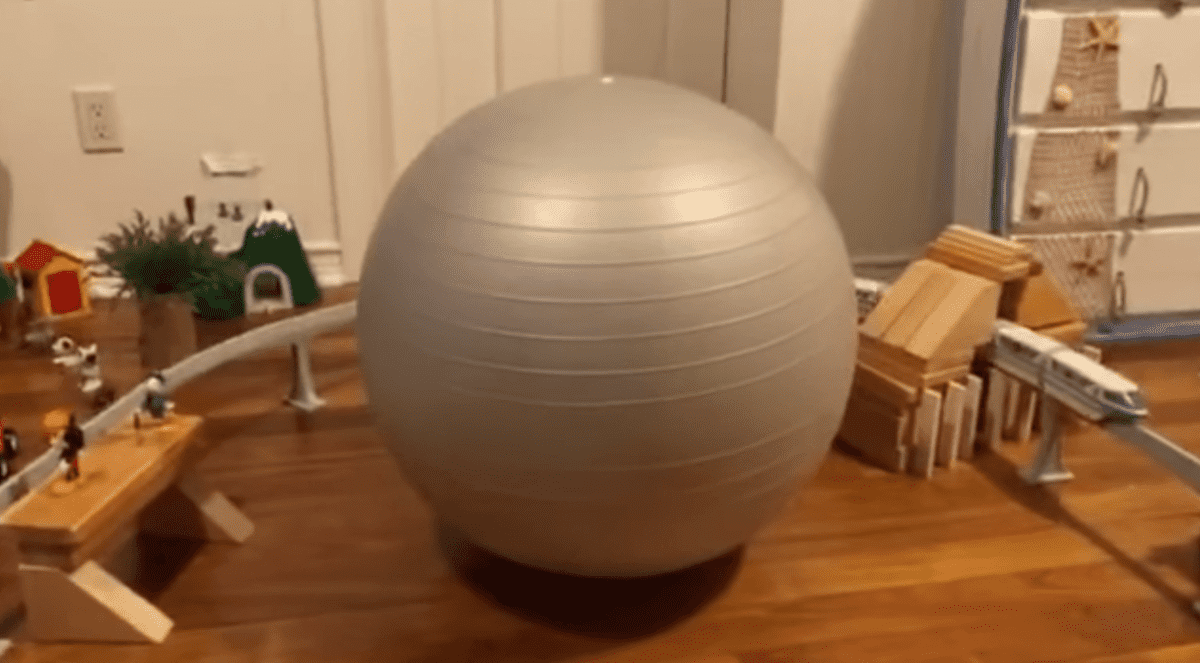 VIDEO: Little Future Imagineer Builds Entire WDW In His Bedroom