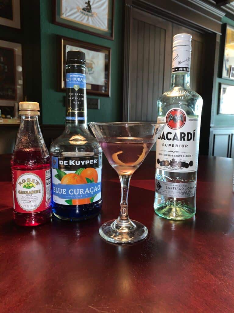 DIY Disney Drinkin': ITM's "Tangled"-Themed Cocktail