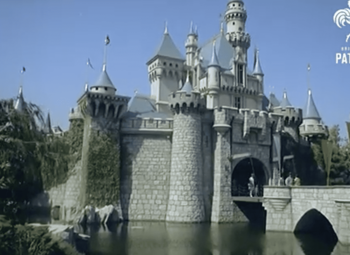 See Eight Magical Minutes of 1968's Disneyland in Vintage Footage ...
