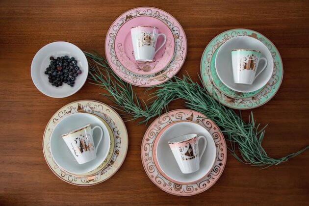 Fit for a Queen! Disney Princess Dinnerware Collection