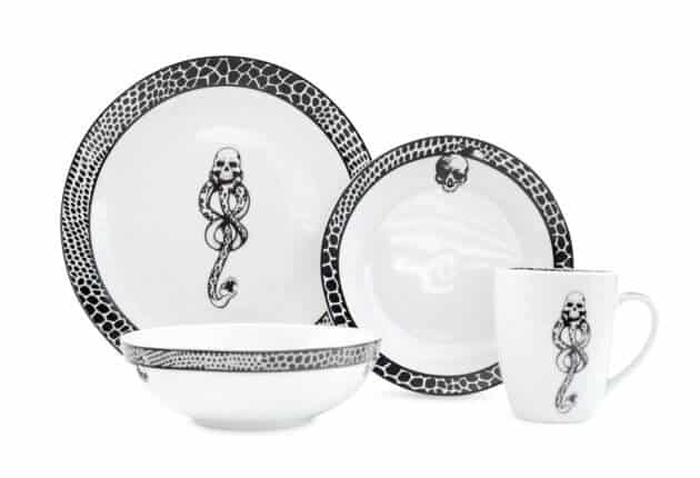 25 Days of Magic (Day 2): Accio Harry Potter Dinnerware Sets
