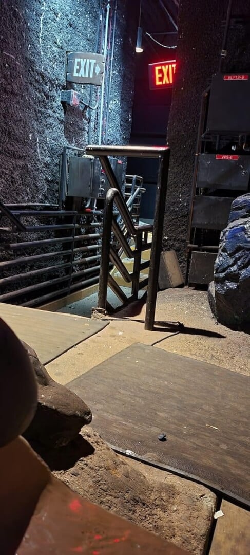 PHOTOS: Guests Stuck On Splash Mountain