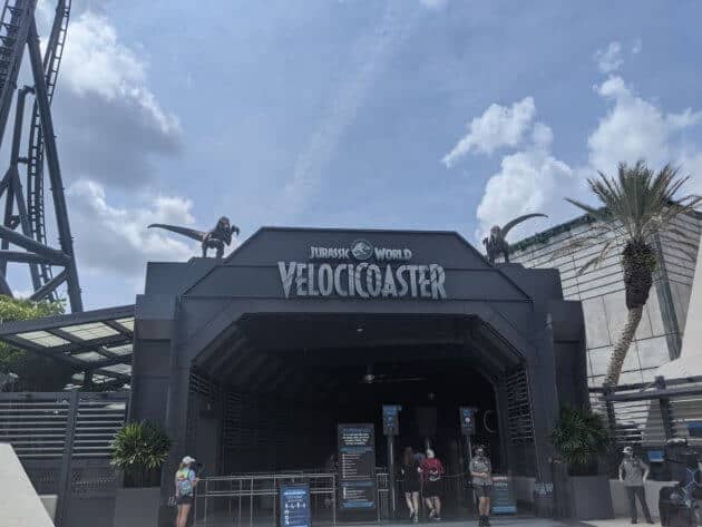 Universal Orlando Guest Shares Front of the Line Pass Hack For ...