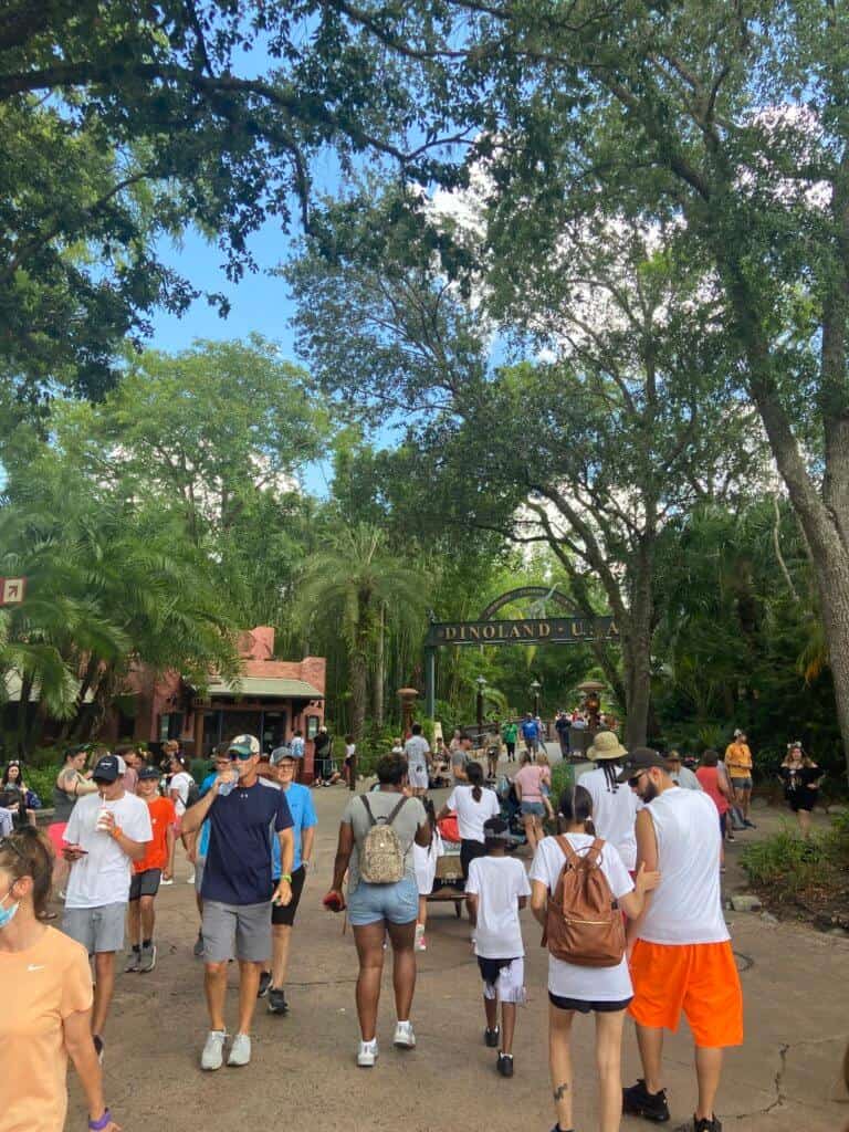 PHOTOS: Summer Crowds Arrive at Disney World