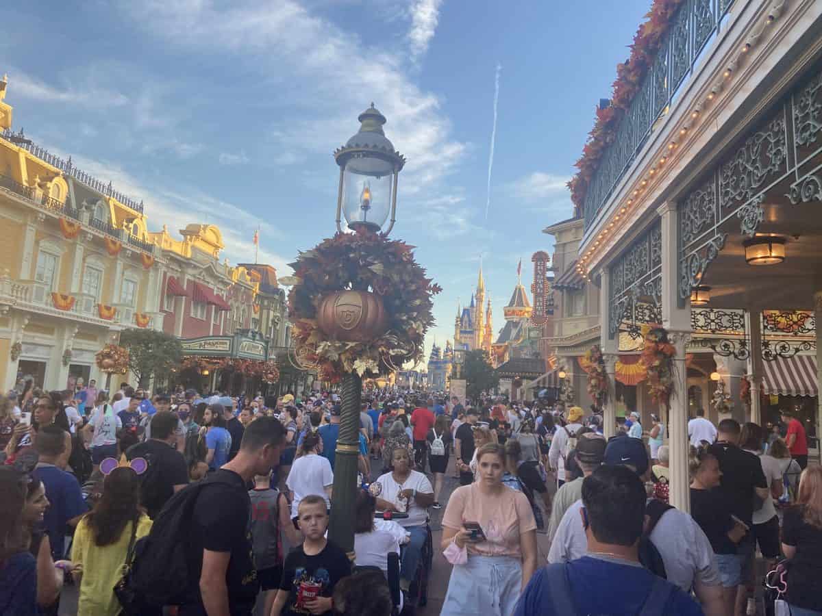 PHOTOS: Disney World's 50th Anniversary Officially Begins! - Inside the ...