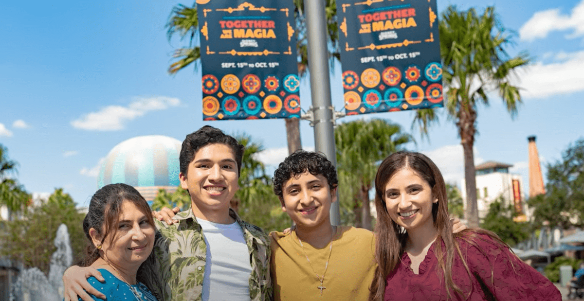 'Coco' Actor Surprises Guests at Walt Disney World!