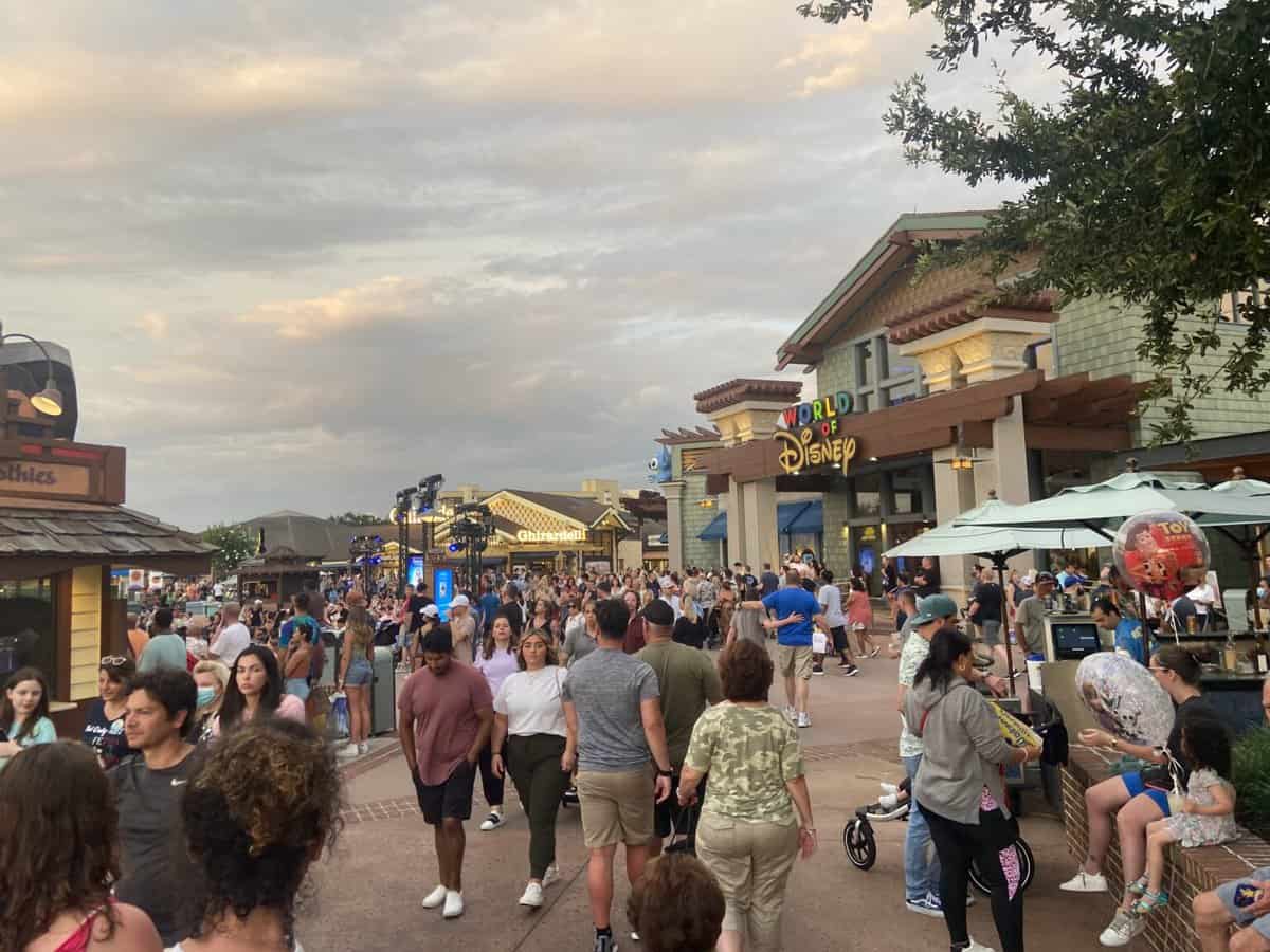 Florida Deputies Resign After Having Sex In Walt Disney World Inside