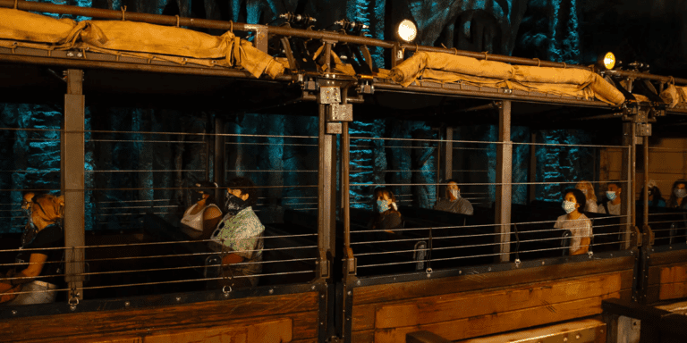 Universal Guests Forced to Complete Ride Before Evacuating as Fire ...