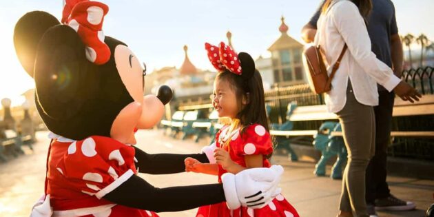 Disneyland World Record Started As a Joke Evolves Into An Unbelievable ...