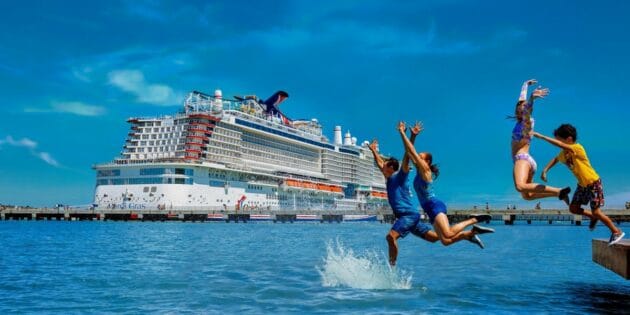 Panic Ensues as Carnival Cruise Ship Floods, Passengers Stranded for Hours