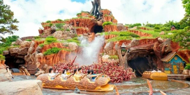 "Save Splash Mountain" Fans Sealed Attraction's Fate - Inside the Magic