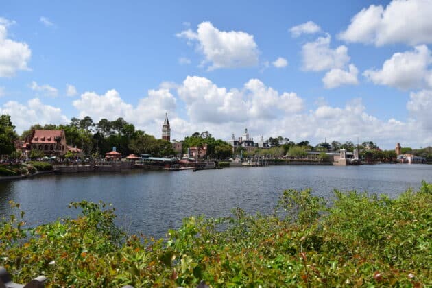 New Disney Warning Sign Prohibits Entry From Specific Guests