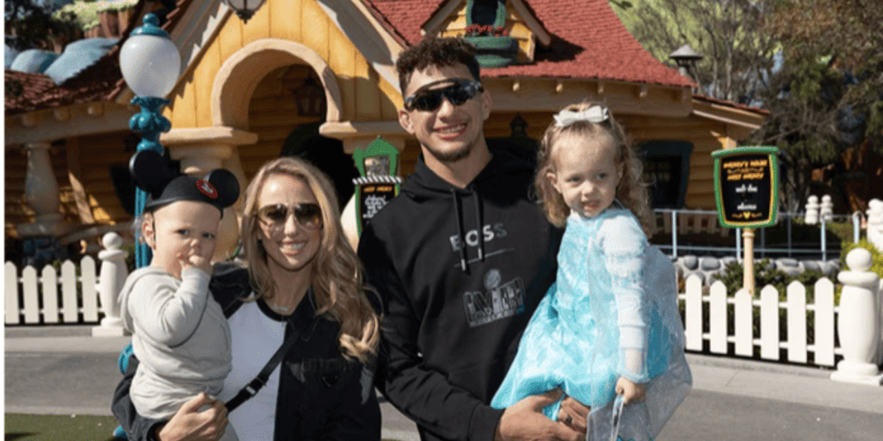 Patrick Mahomes Leaves Fans Shocked, Calls Out Disney Ride