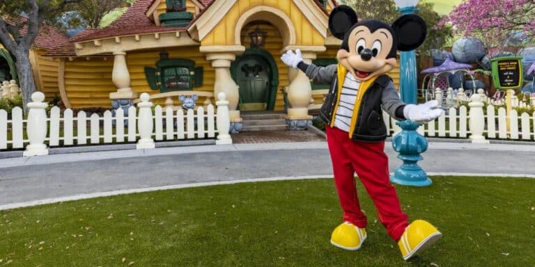After 96 Years, Mickey and Minnie Mouse Say Farewell at Disneyland