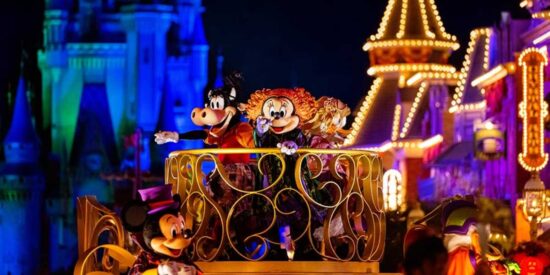 Disney Brings Back Fan-Favorite Pluto Event for Spooky Season
