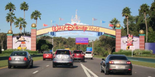Paddlefish Robbed of $20K by Scuba-Style Heist — What Safety at Disney ...