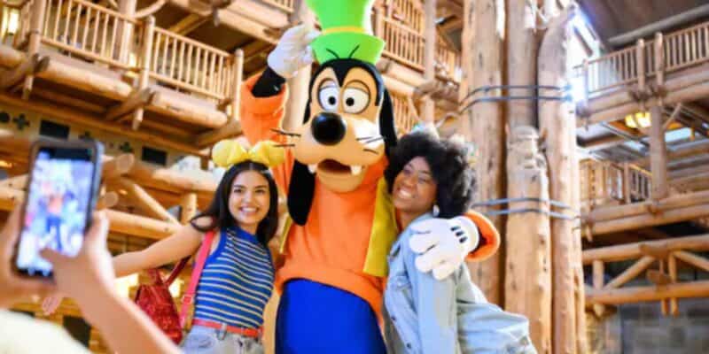 Disney Vacationers Scramble at Disney Cuts Ties With Travel Agency Over ...